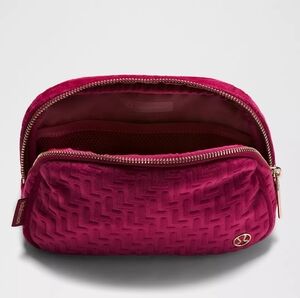 lululemon athletica | Bags | Nwt Lululemon Everywhere Belt Bag L L ...